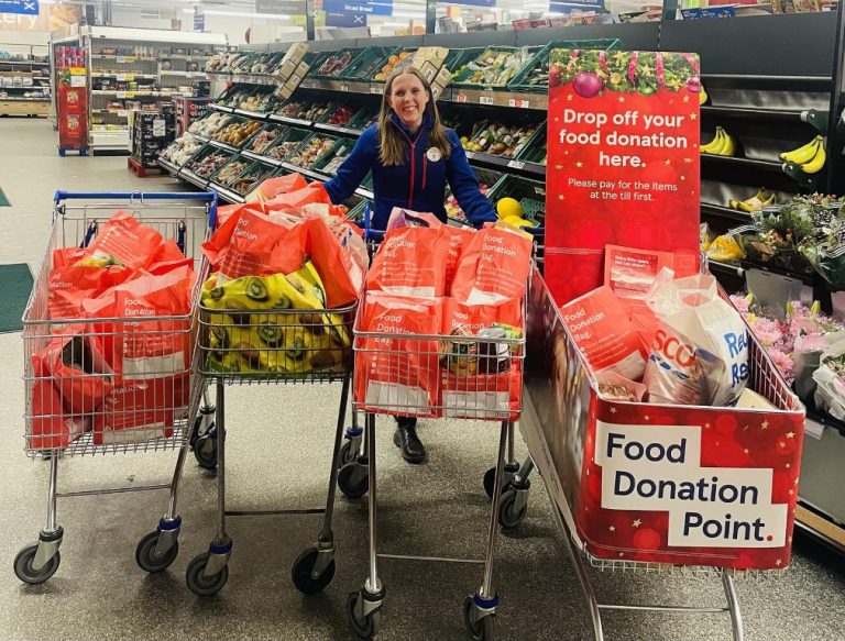 Tesco’s winter food drive calls for volunteers across Renfrewshire