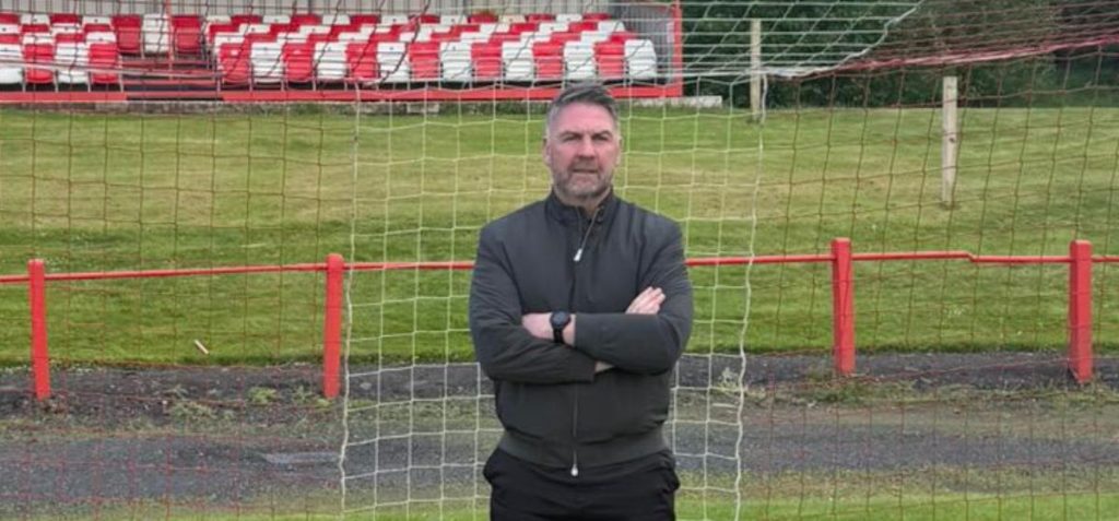 Johnstone Burgh appoint Stevie Farrell as new manager